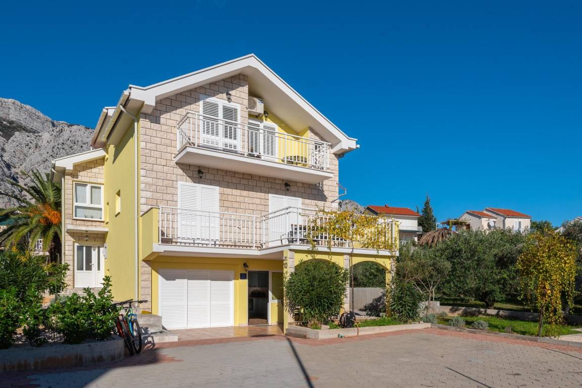 60 M² Apartment ∙ 2 Bedrooms ∙ 5 Guests - Korčula