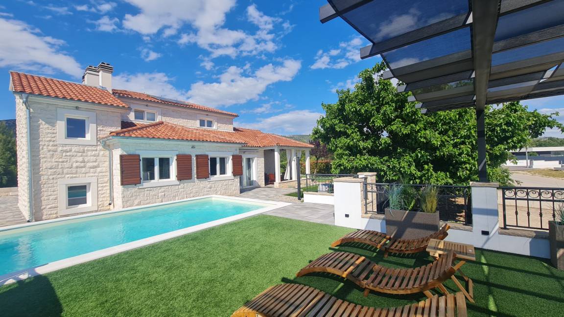 280 M² Villa ∙ 3 Schlafzimmer ∙ 7 Gäste - Šibenik