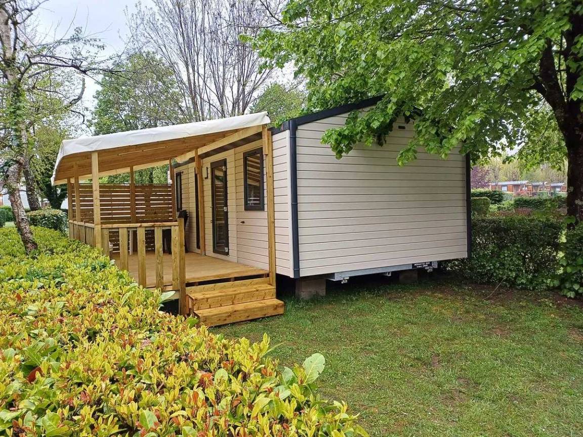 27 M² Camping ∙ 2 Chambres ∙ 4 Personnes - Saint-Geniez-d'Olt