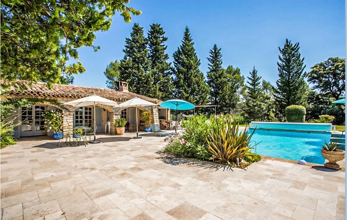 140 M² House ∙ 5 Bedrooms ∙ 10 Guests - Draguignan