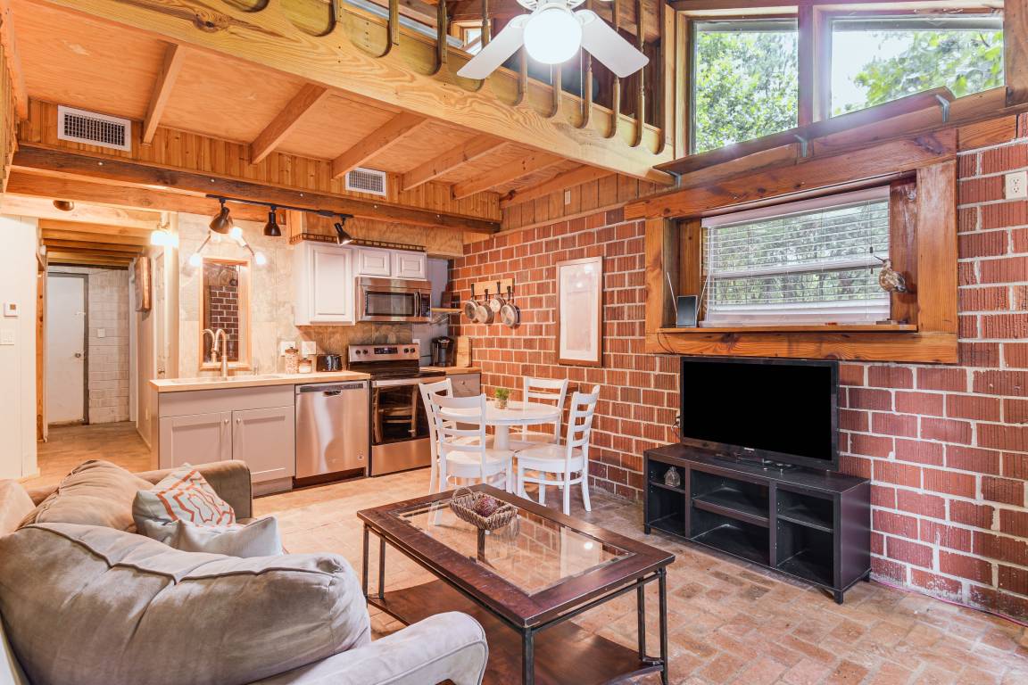 92 M² House ∙ 2 Bedrooms ∙ 6 Guests - Fairhope