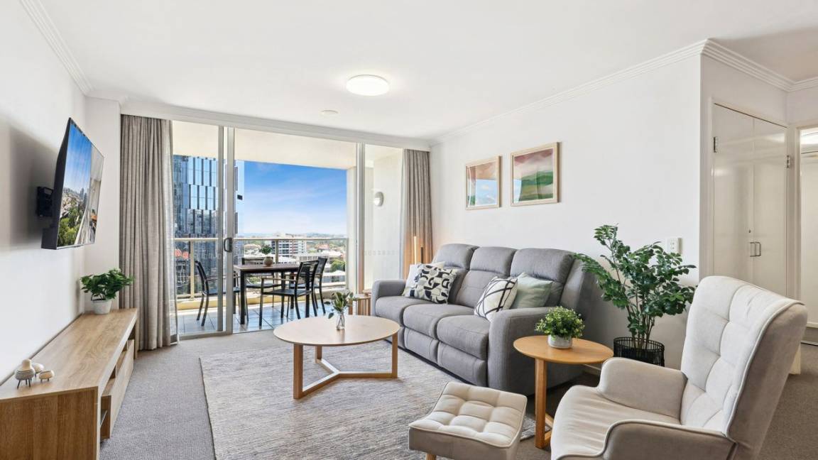Apartment ∙ 2 Bedrooms ∙ 4 Guests - Ascot