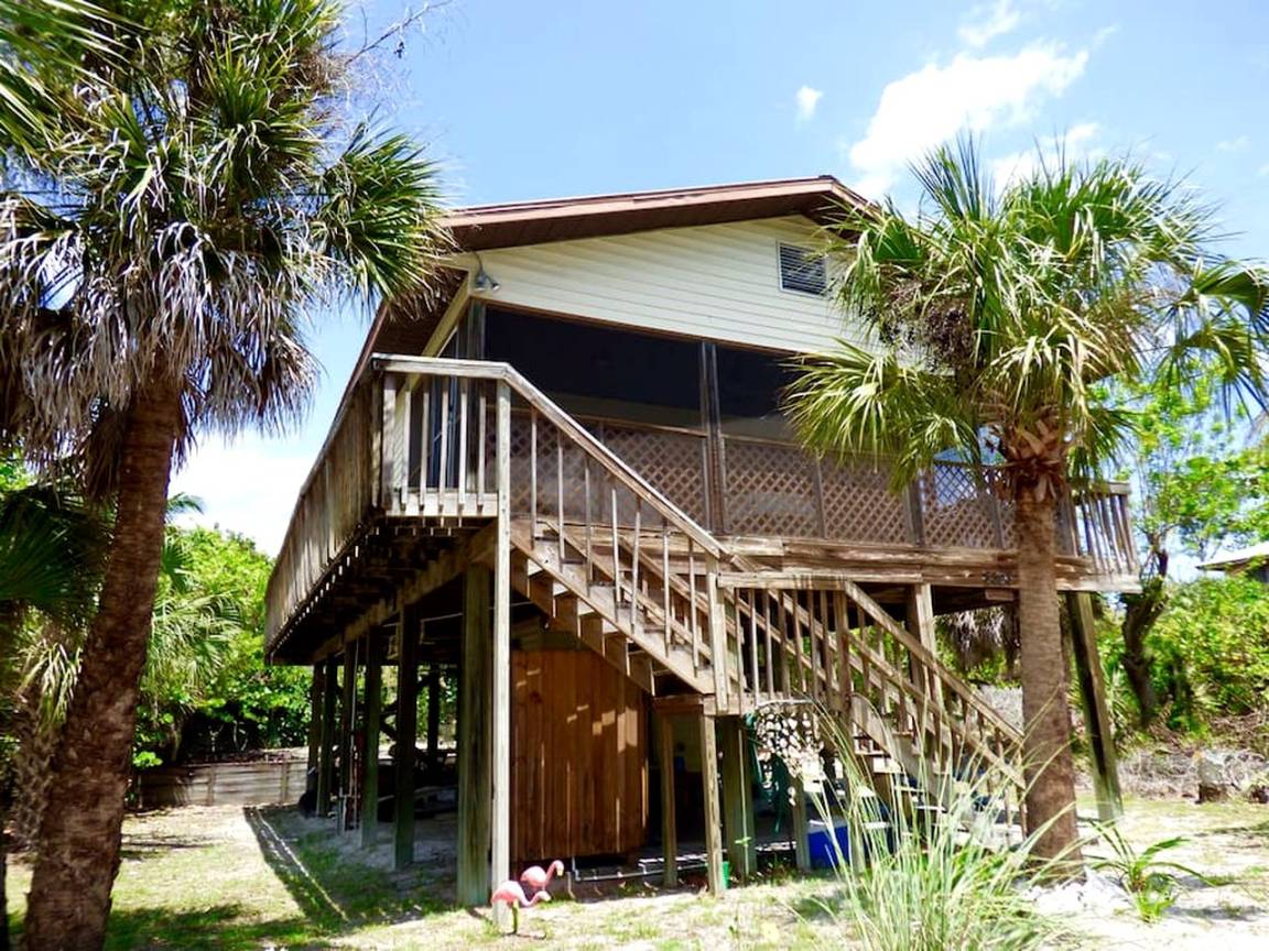 Accommodation ∙ 2 Bedrooms ∙ 4 Guests - Manasota Key, FL
