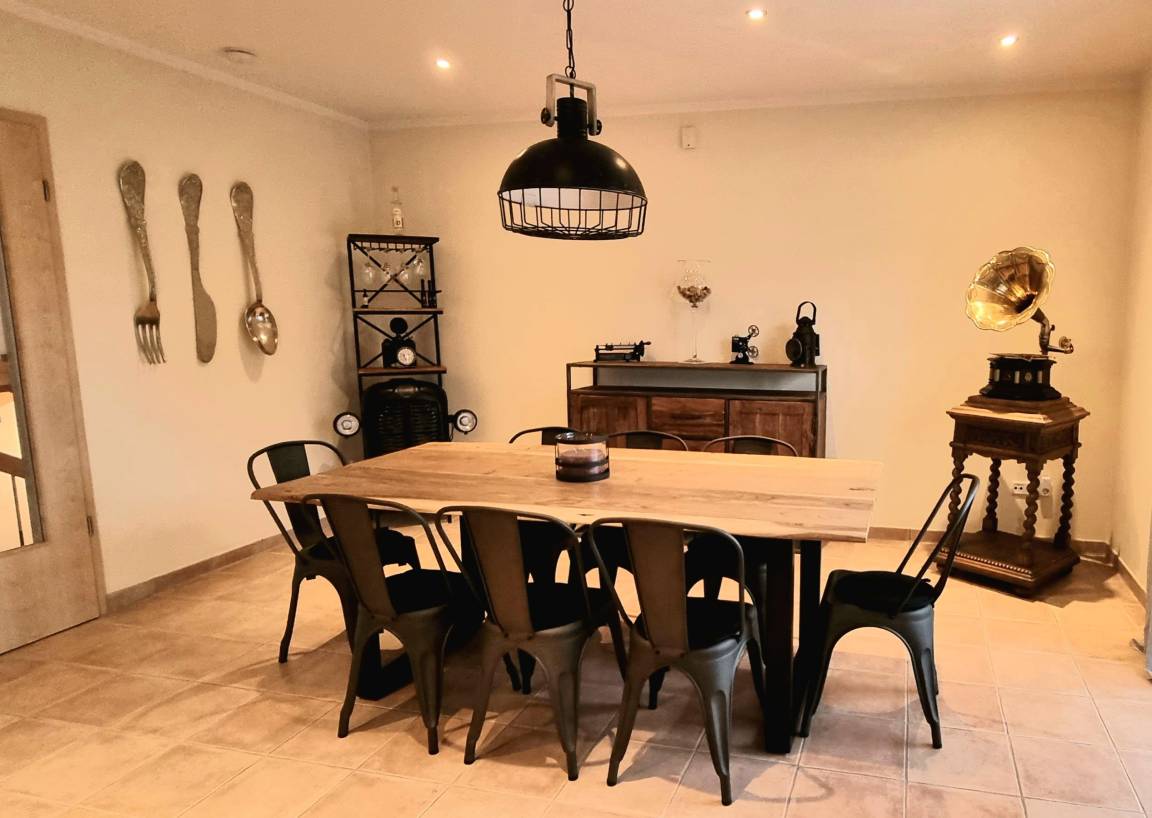 Ferienhaus ∙ 3 Schlafzimmer ∙ 9 Gäste - Neuwied