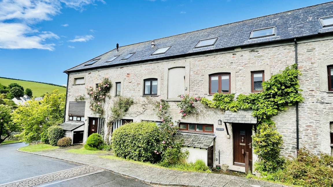 Cottage ∙ 3 Bedrooms ∙ 6 Guests - Totnes