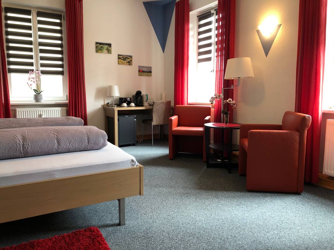 Ferienwohnung ∙ 1 Schlafzimmer ∙ 2 Gäste - Bad Königshofen im Grabfeld