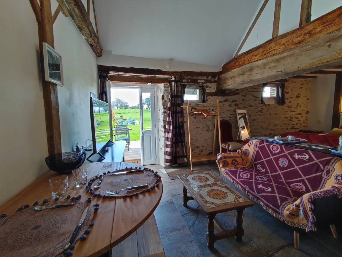 30 M² Studio ∙ 1 Chambre ∙ 4 Personnes - Château-Gontier-sur-Mayenne