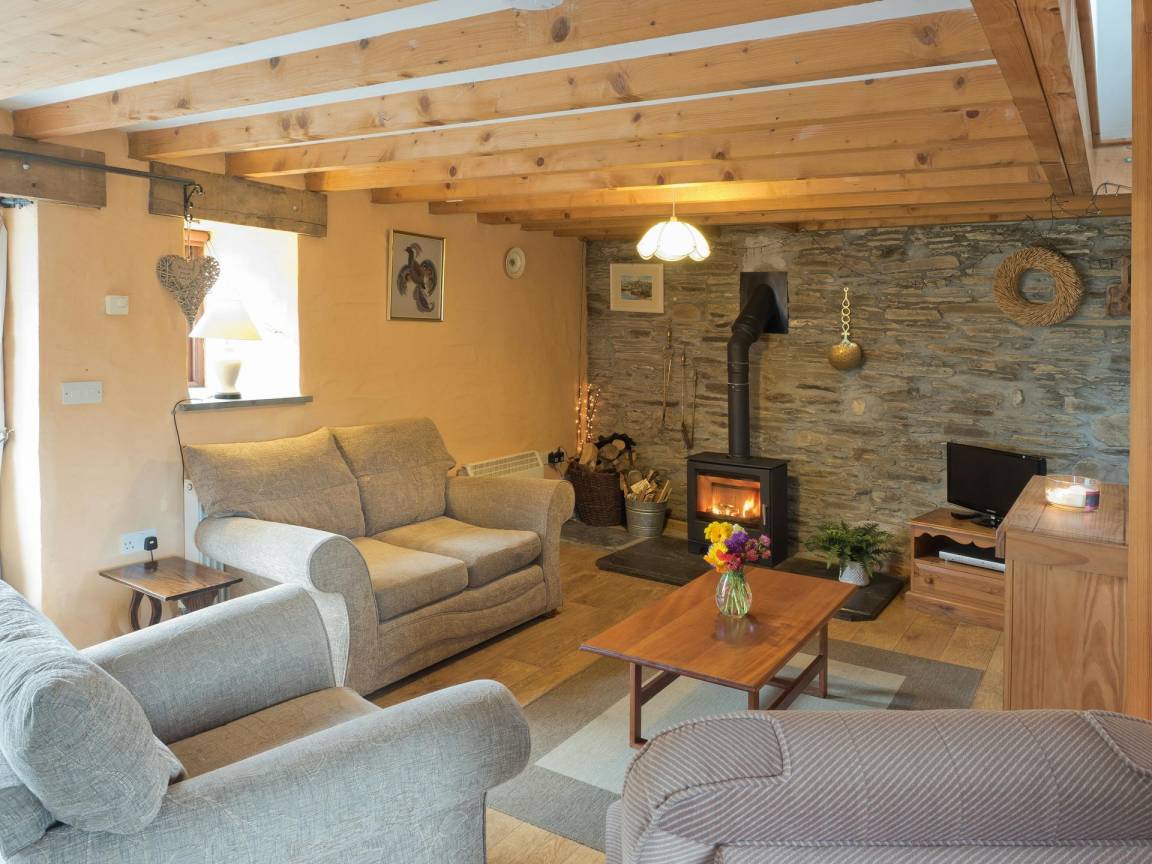 71 M² Cottage ∙ 2 Bedrooms ∙ 4 Guests - Cardigan