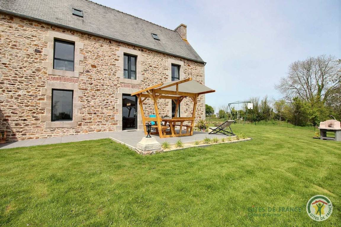 70 M² Gîte ∙ 1 Chambre ∙ 2 Personnes - Perros-Guirec