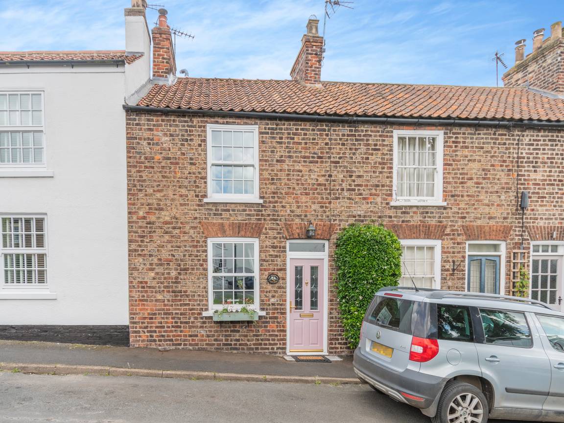 Cottage ∙ 2 Bedrooms ∙ 4 Guests - Beverley