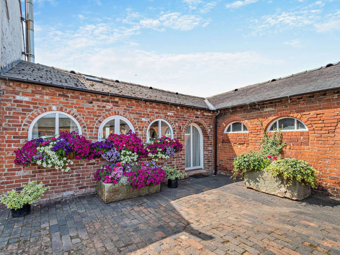 Cottage ∙ 1 Bedroom ∙ 2 Guests - Tutbury Castle