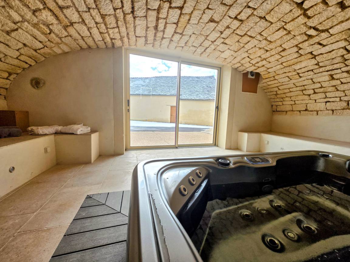140 M² House ∙ 3 Bedrooms ∙ 6 Guests - Chablis
