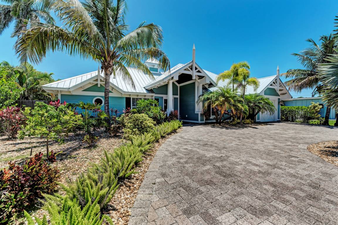 House ∙ 4 Bedrooms ∙ 8 Guests - Holmes Beach, FL