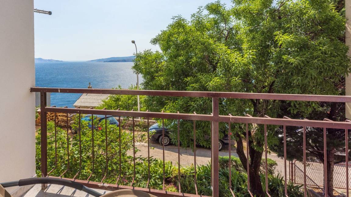 64 M² Apartment ∙ 2 Bedrooms ∙ 4 Guests - Senj