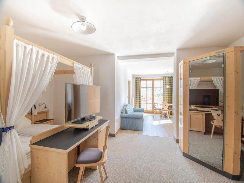 70 M² Hotel ∙ 6 Guests - Coldrano