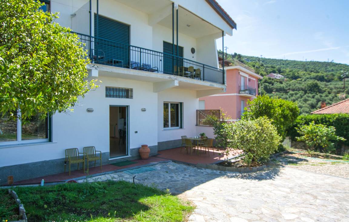 125 M² Duplex ∙ 2 Chambres ∙ 4 Personnes - Carasco