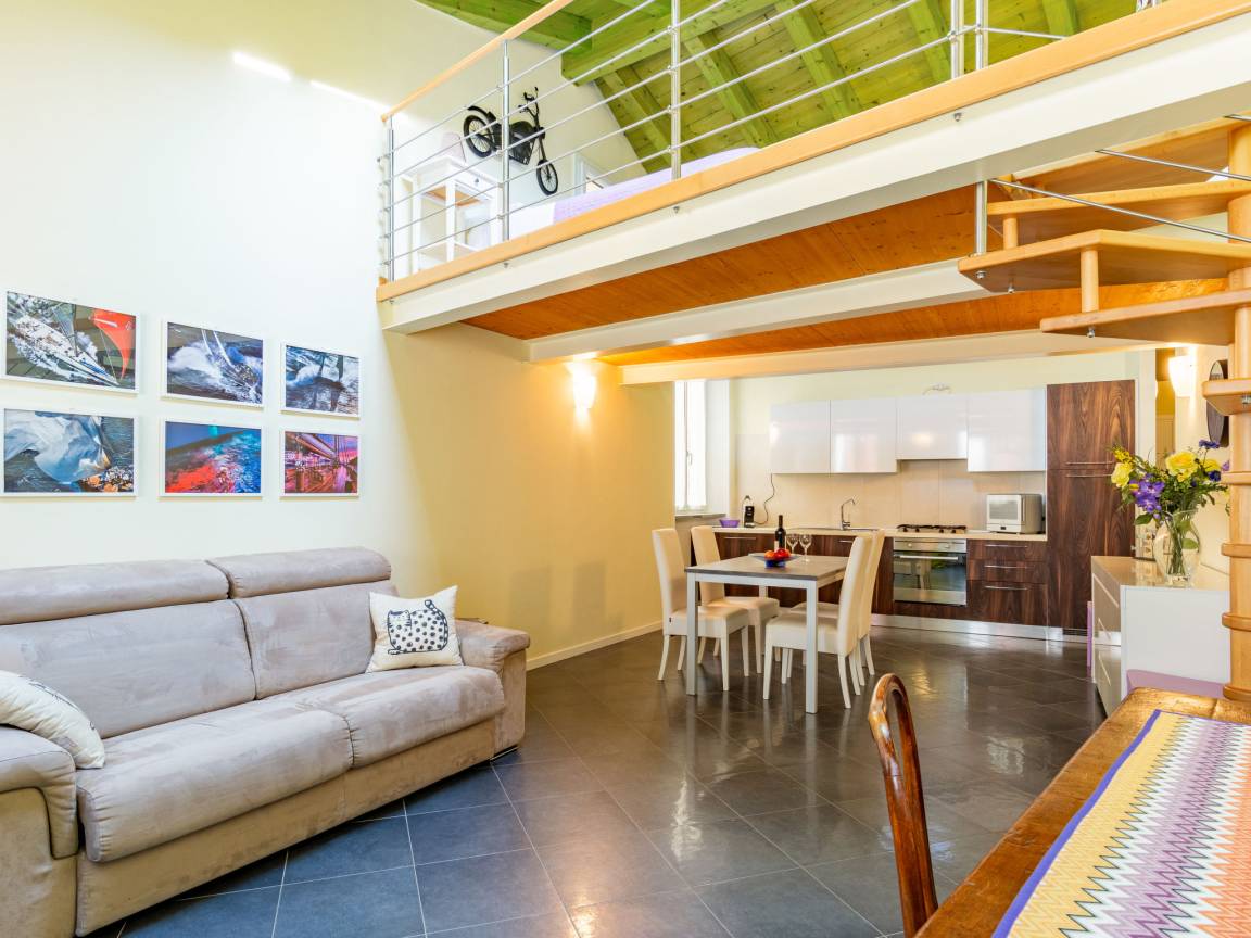 70 M² Appartamento Vacanza ∙ 1 Camera Da Letto ∙ 6 Ospiti - Bellano