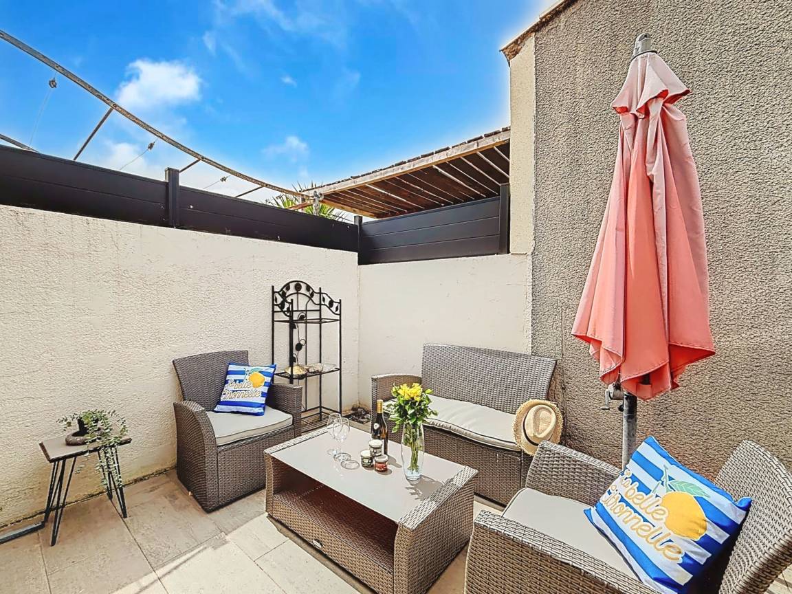 72 M² Appartamento Vacanza ∙ 1 Camera Da Letto ∙ 4 Ospiti - Lunel