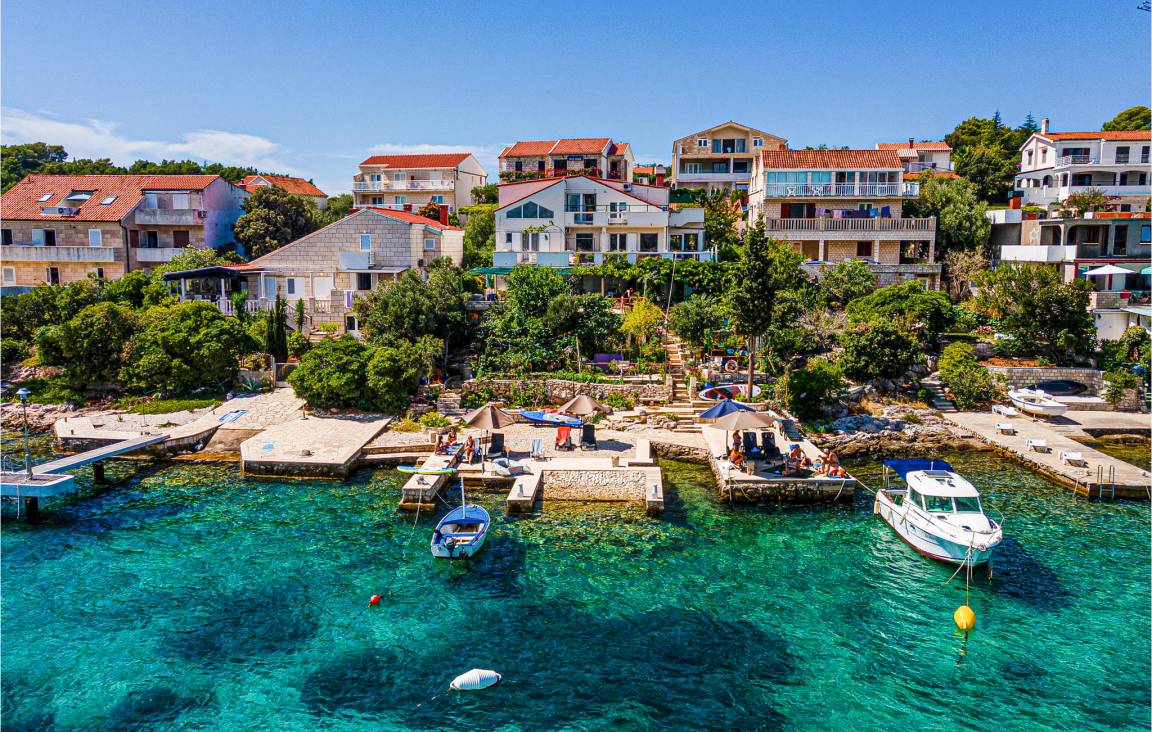 100 M² Apartamento ∙ 3 Habitaciones ∙ 8 Huéspedes - Korcula