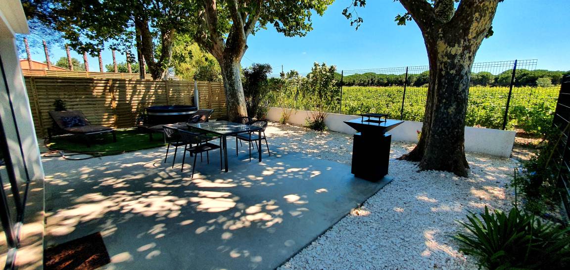 40 M² Appartement ∙ 1 Chambre ∙ 4 Personnes - Saint-Laurent-d'Aigouze