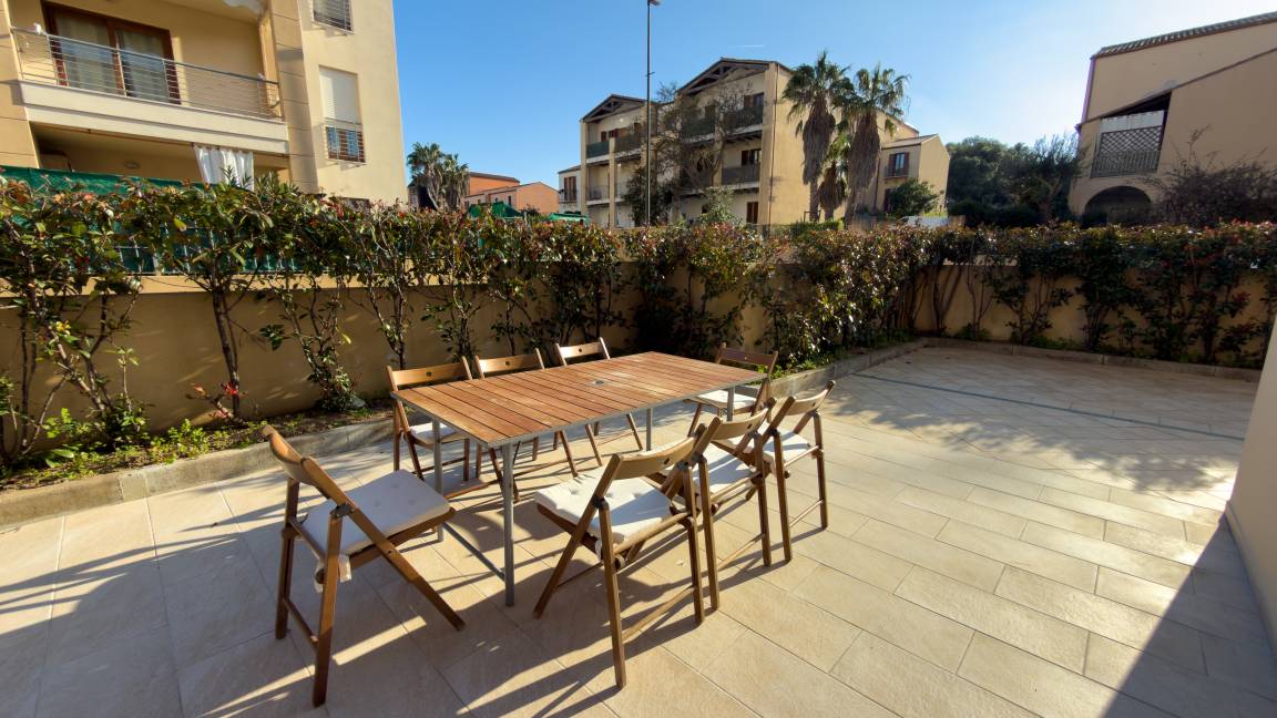 50 M² Apartamento ∙ 1 Habitación ∙ 5 Huéspedes - Olbia