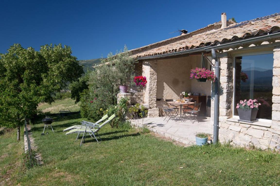 80 M² Gîte ∙ 3 Chambres ∙ 6 Personnes - Drôme