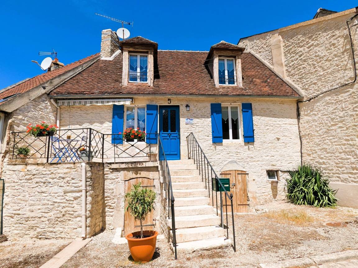 75 M² Cottage ∙ 2 Chambres ∙ 5 Personnes - Yonne