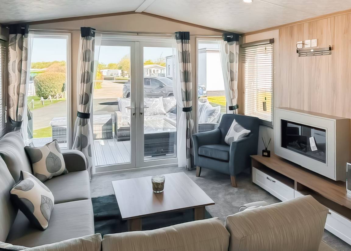 Caravan ∙ 2 Bedrooms ∙ 6 Guests - Caernarfon