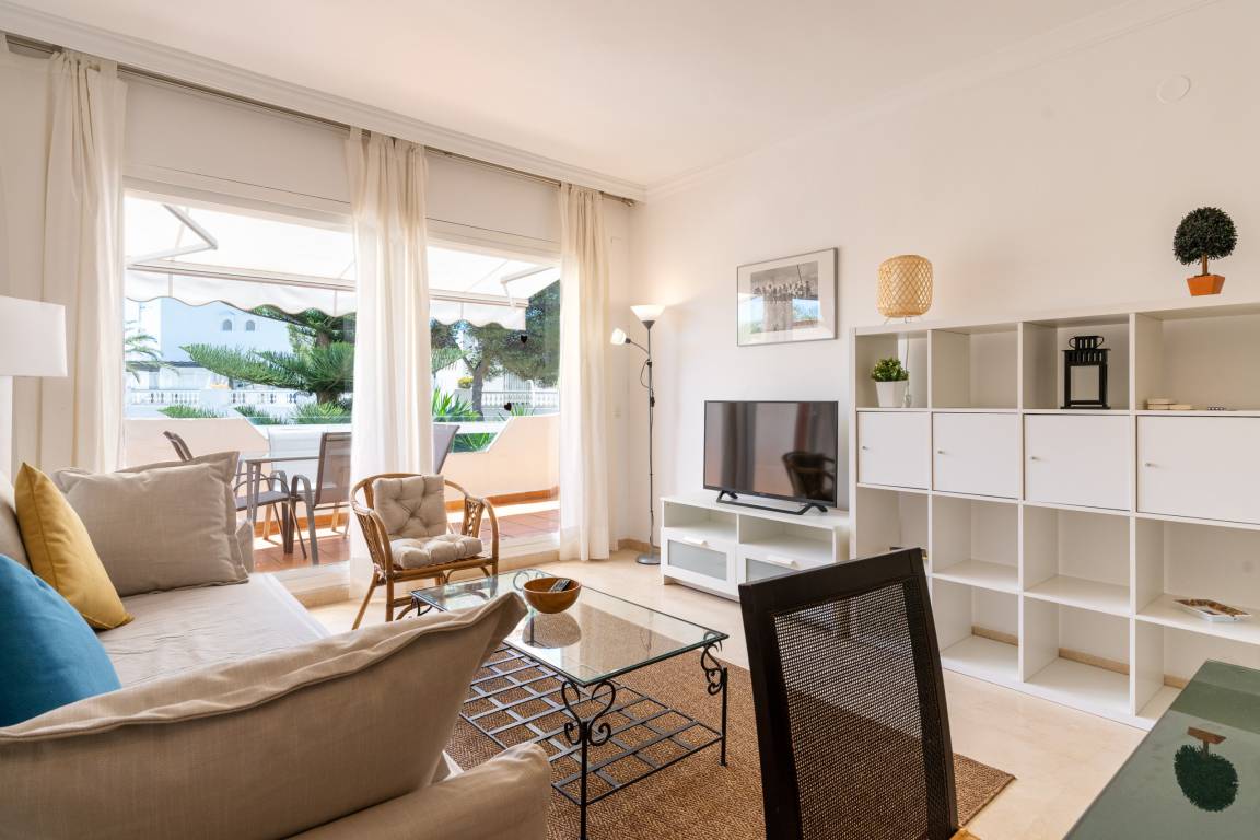 90 M² Apartment ∙ 2 Bedrooms ∙ 4 Guests - Marbella