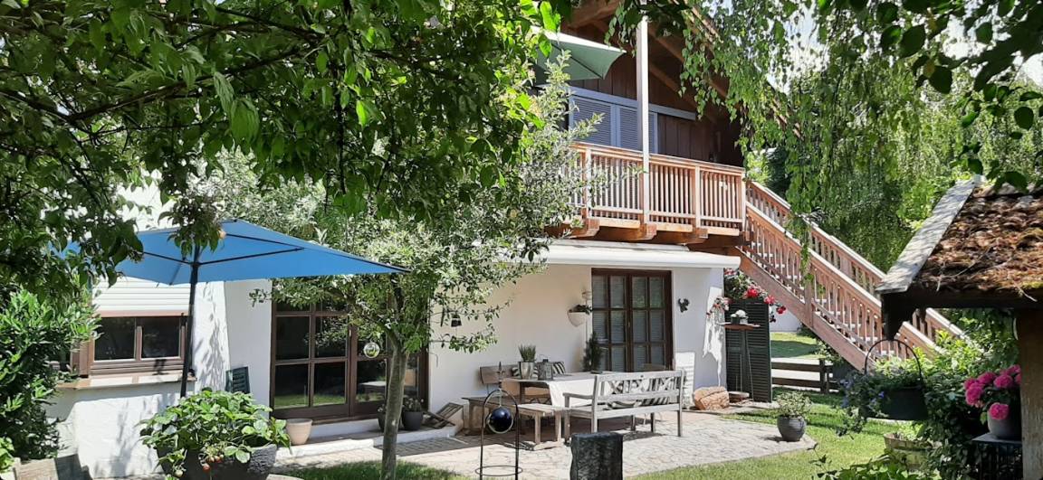 55 M² Ferienwohnung ∙ 3 Gäste - Chieming