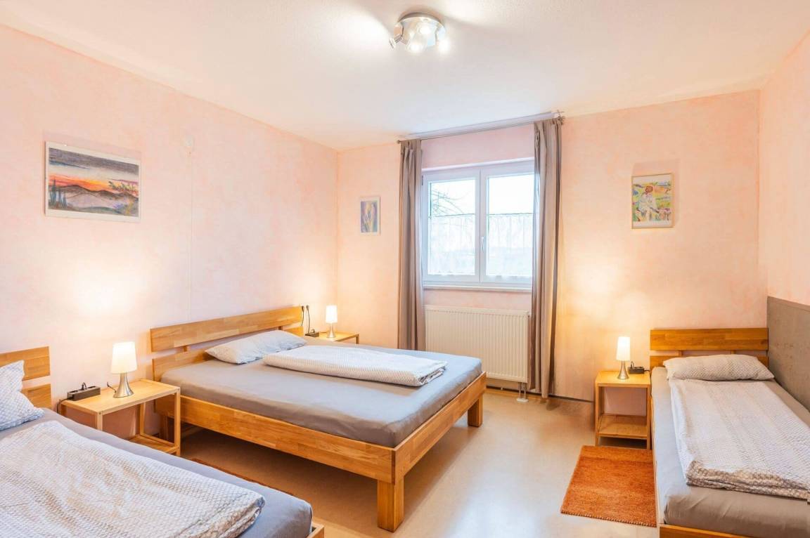 58 M² Ferienwohnung ∙ 1 Schlafzimmer ∙ 5 Gäste - Aulendorf