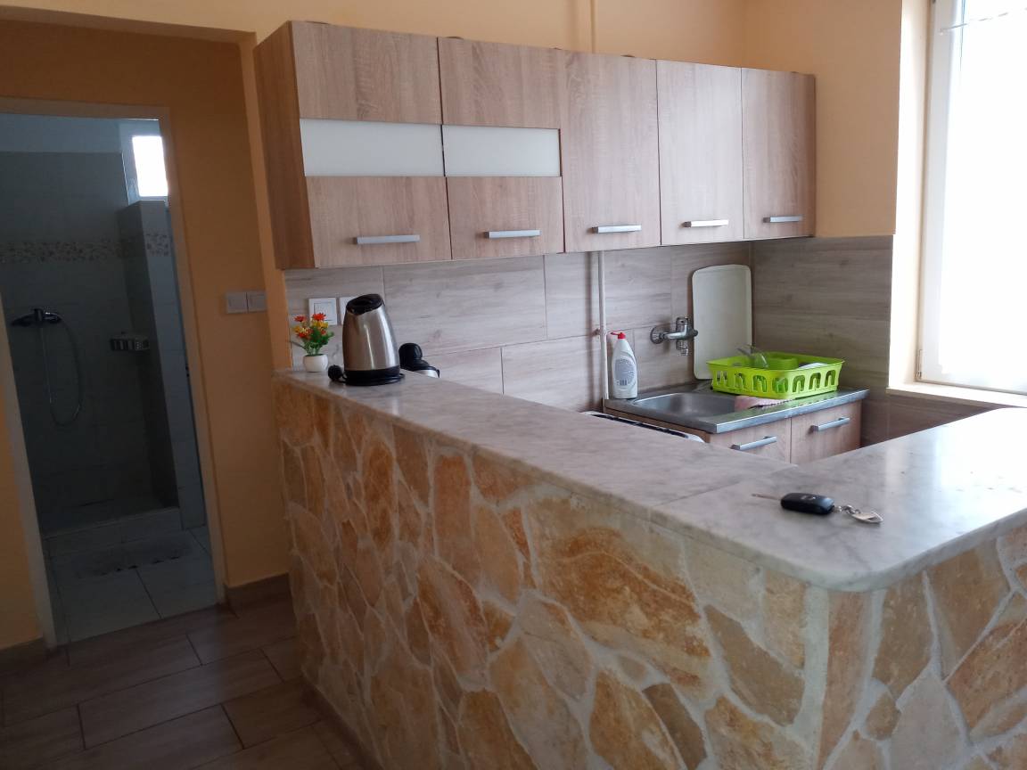 70 M² Ferienwohnung ∙ 3 Schlafzimmer ∙ 10 Gäste - Balatonlelle