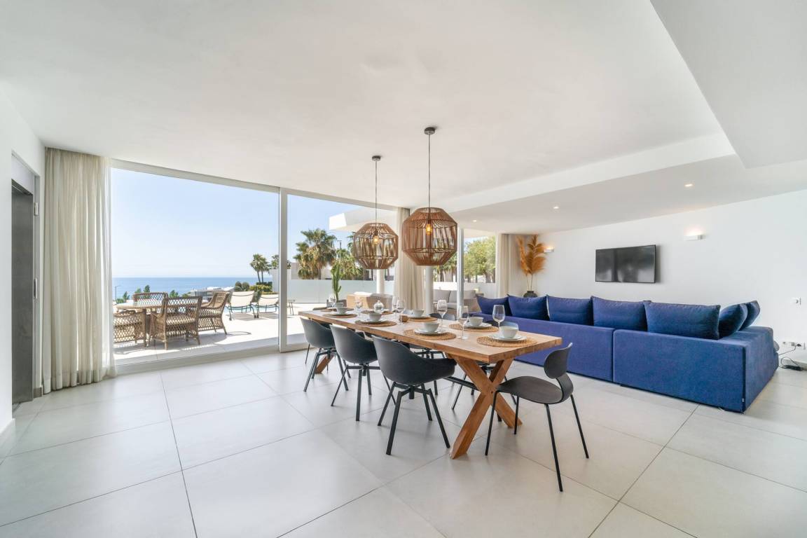 300 M² Maison De Vacances ∙ 4 Chambres ∙ 8 Personnes - Fuengirola