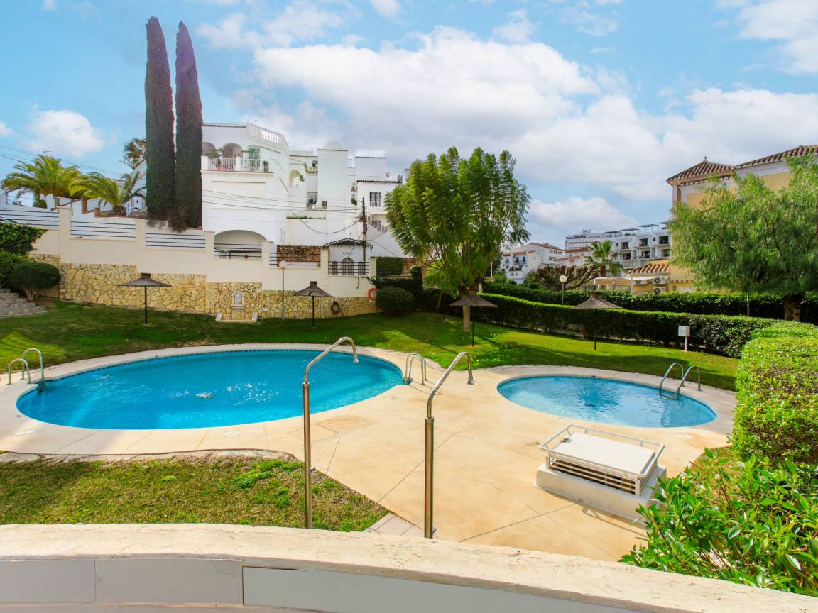 80 M² Apartment ∙ 2 Bedrooms ∙ 4 Guests - Nerja