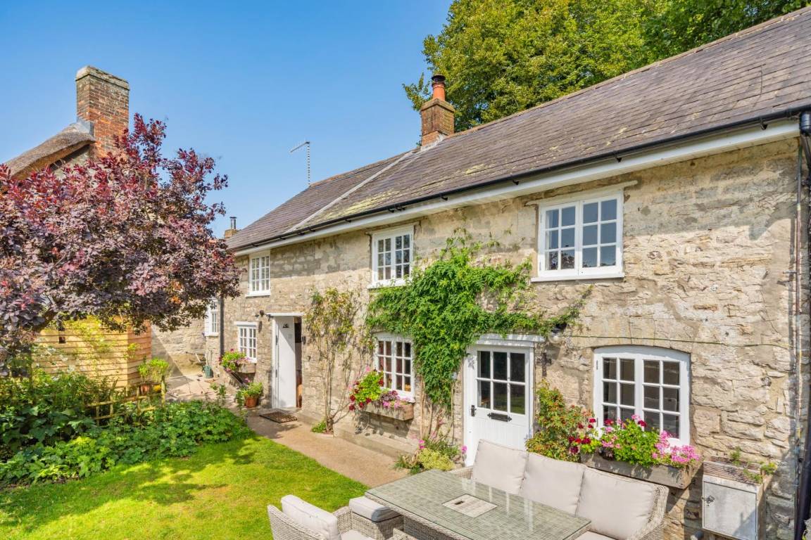 Cottage ∙ 3 Bedrooms ∙ 6 Guests - Dorchester