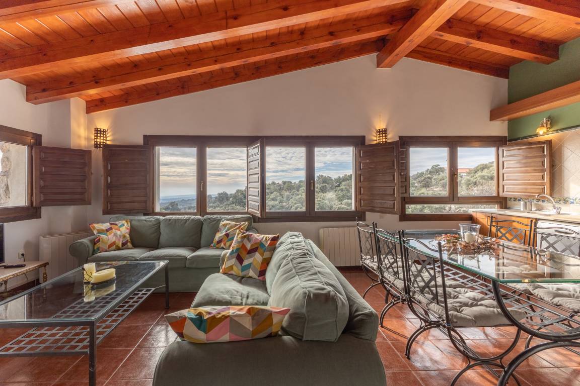 120 M² Apartamento ∙ 3 Habitaciones ∙ 6 Huéspedes - Robledo de Chavela
