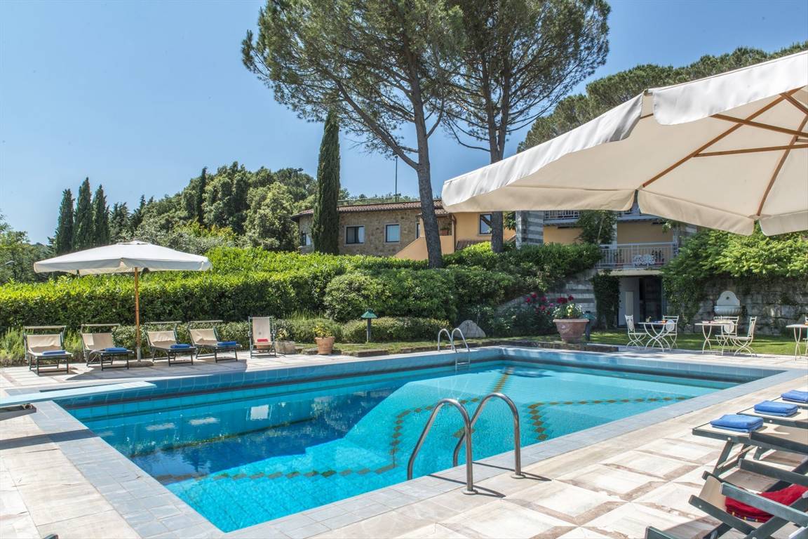 700 M² Villa ∙ 10 Habitaciones ∙ 20 Huéspedes - Arezzo, Italia