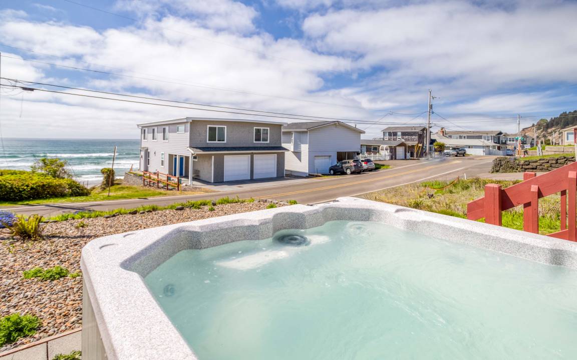 149 M² House ∙ 3 Bedrooms ∙ 10 Guests - Neskowin, OR