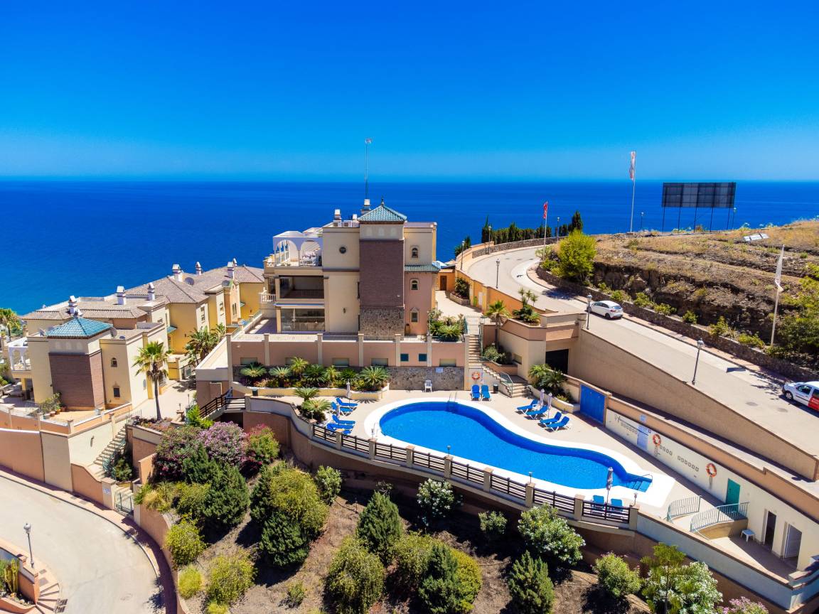 80 M² Apartamento ∙ 3 Habitaciones ∙ 6 Huéspedes - Torre de Calaceite