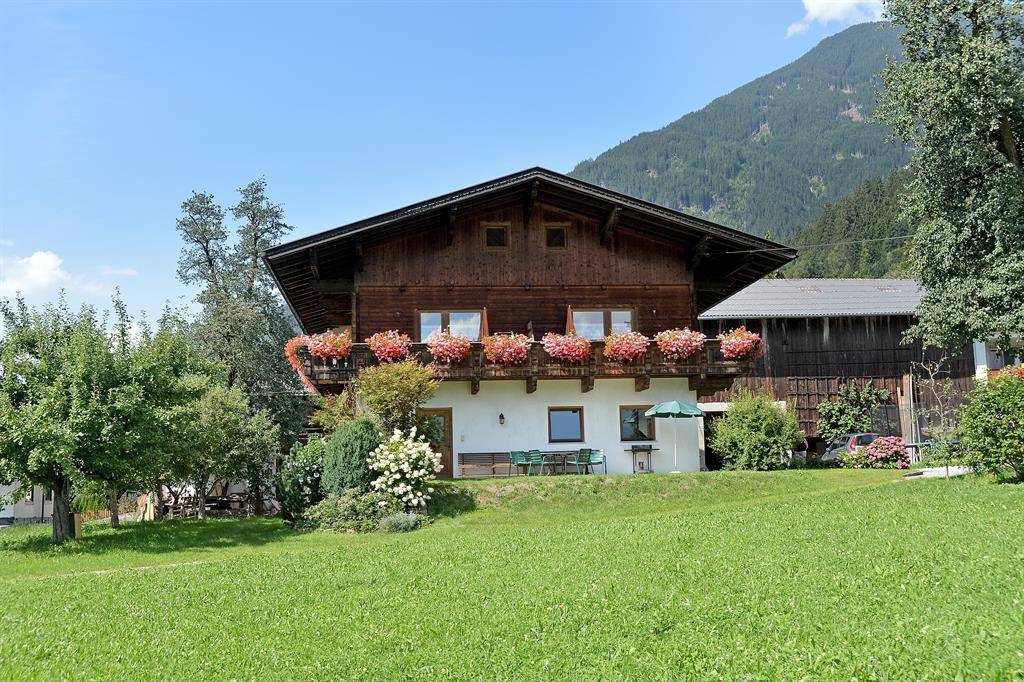 50 M² Apartment ∙ 2 Bedrooms ∙ 5 Guests - Zillertal
