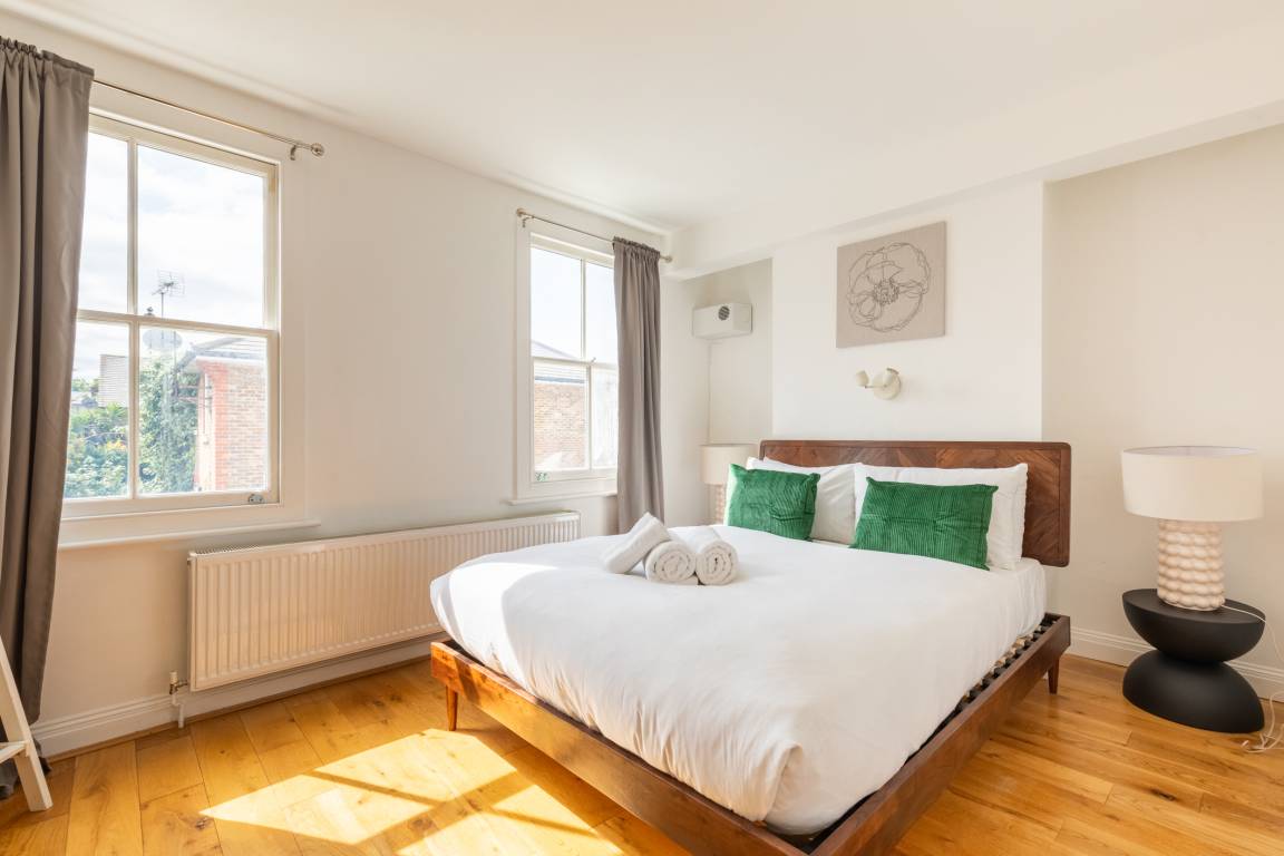 Apartment ∙ 3 Bedrooms ∙ 5 Guests - Chelsea