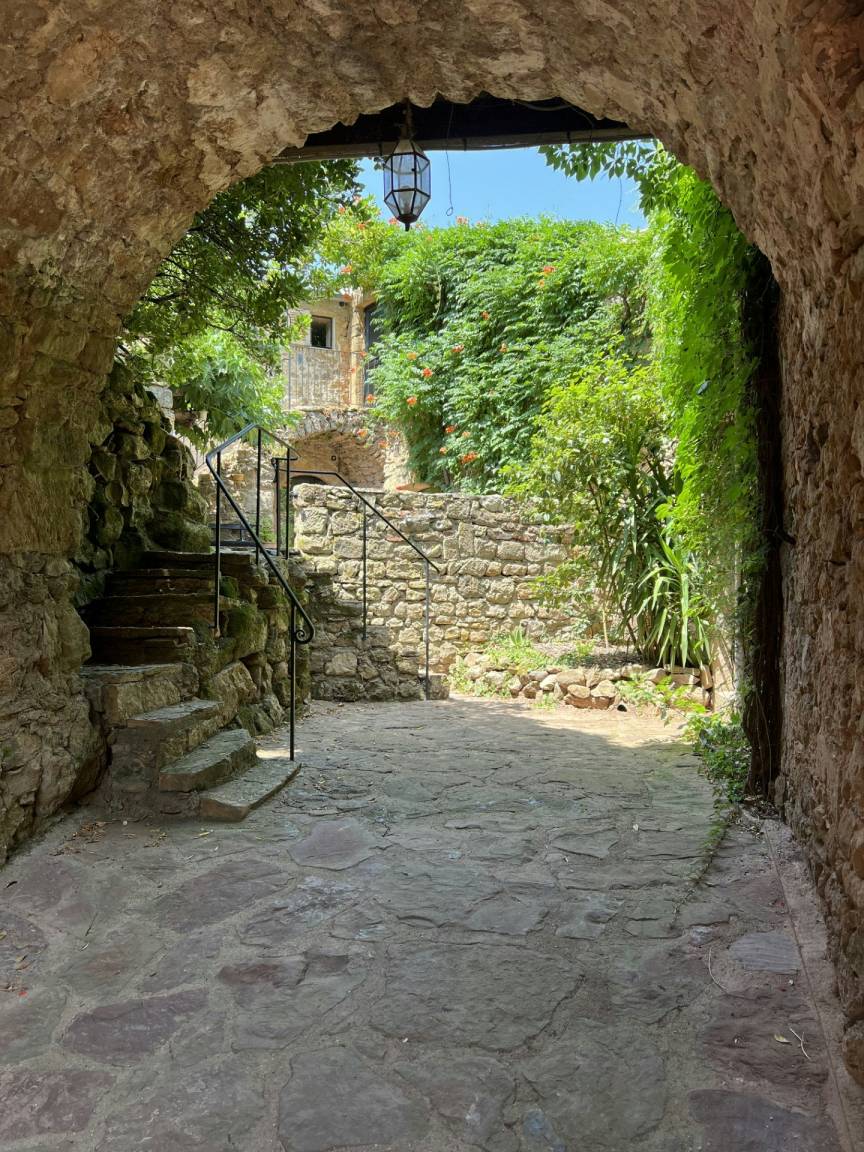 250 M² Maison De Vacances ∙ 6 Chambres ∙ 12 Personnes - Clermont-l'Hérault