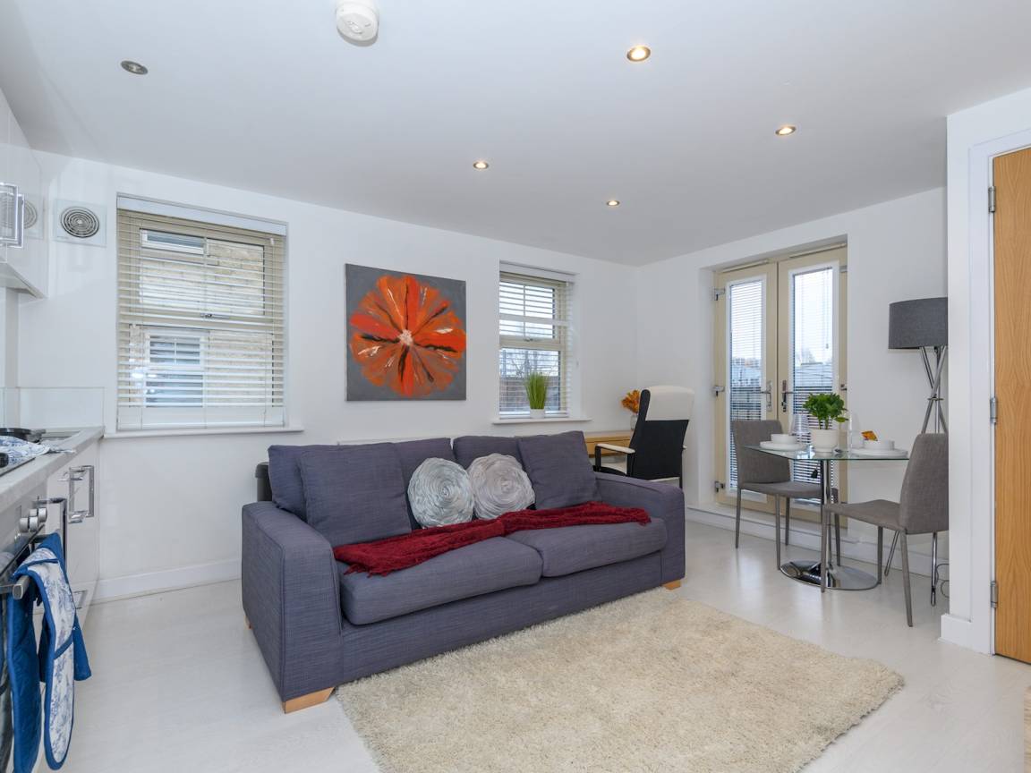 111 M² House ∙ 2 Bedrooms ∙ 5 Guests - Leeds