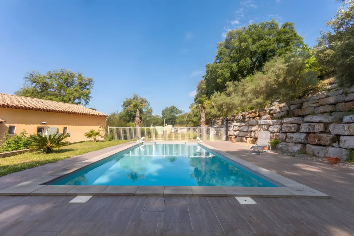 20 M² Chambre Privée ∙ 1 Chambre ∙ 2 Personnes - La Londe-les-Maures