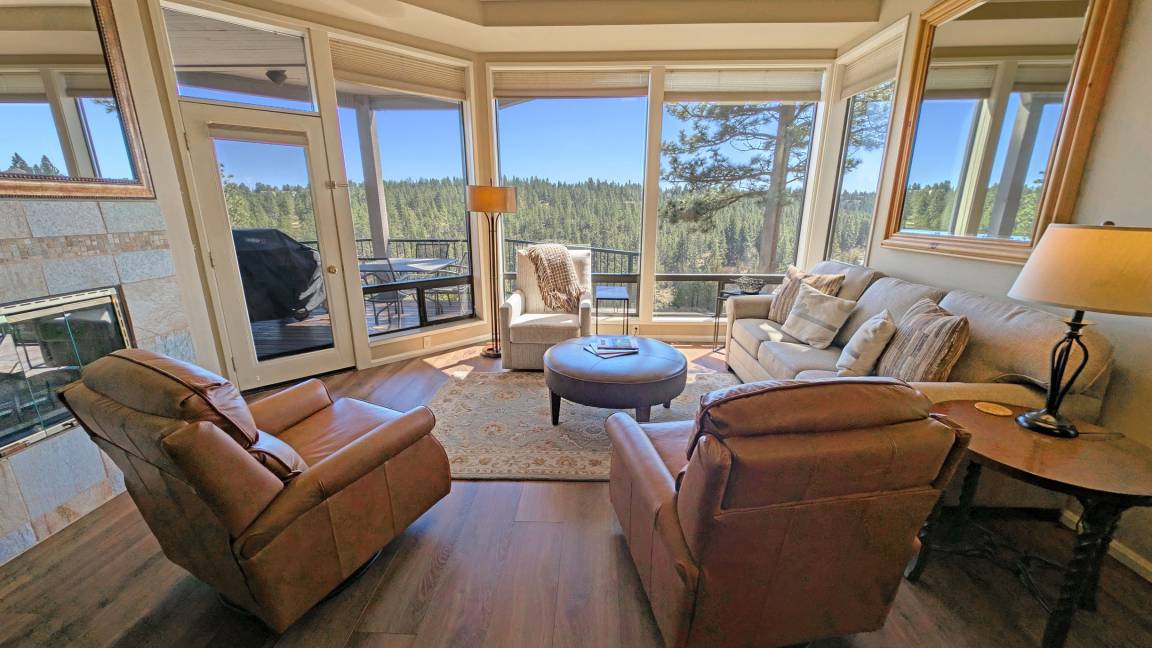 Condo ∙ 2 Bedrooms ∙ 6 Guests - Bend, OR