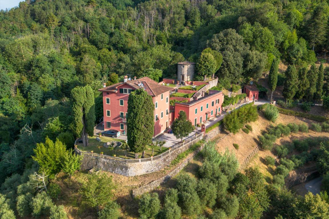 100 M² Farmhouse ∙ 3 Bedrooms ∙ 6 Guests - Bagni di Lucca