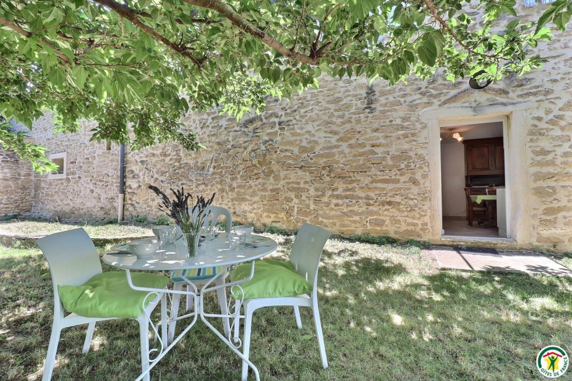 45 M² Gîte ∙ 1 Chambre ∙ 2 Personnes - Valréas