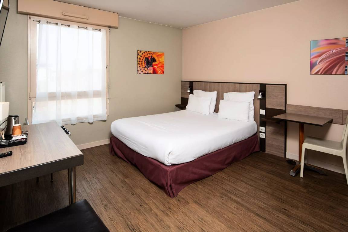 22 M² Studio ∙ 1 Chambre ∙ 2 Personnes - Gare de Lyon-Perrache