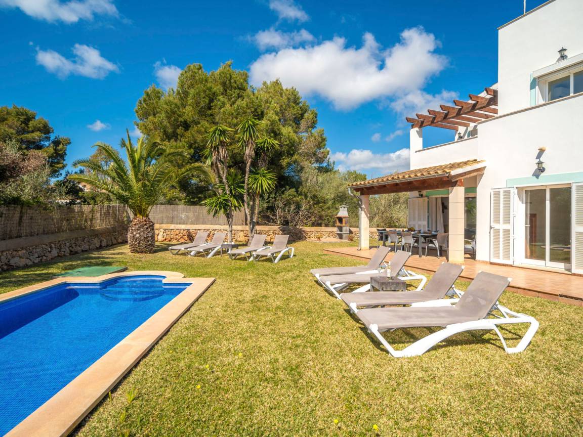 166 M² Apartamento ∙ 1 Habitación ∙ 6 Huéspedes - Cala Murada