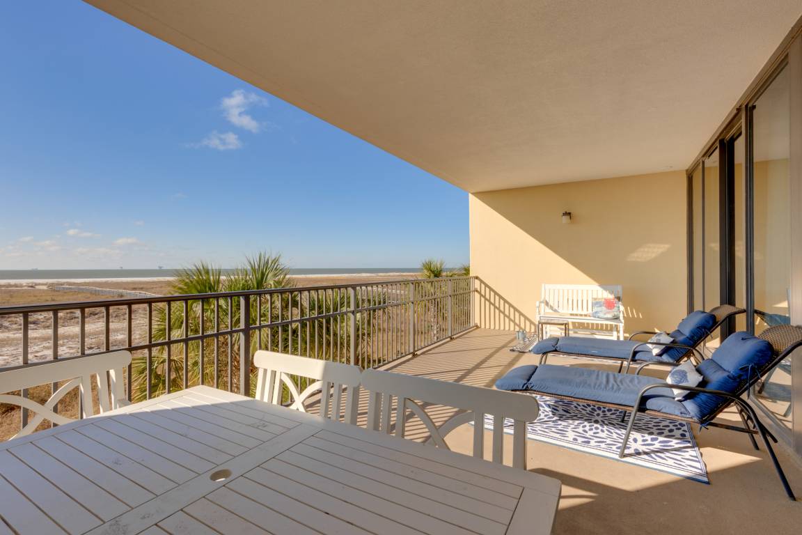 135 M² Apartment ∙ 3 Bedrooms ∙ 8 Guests - Dauphin Island, AL